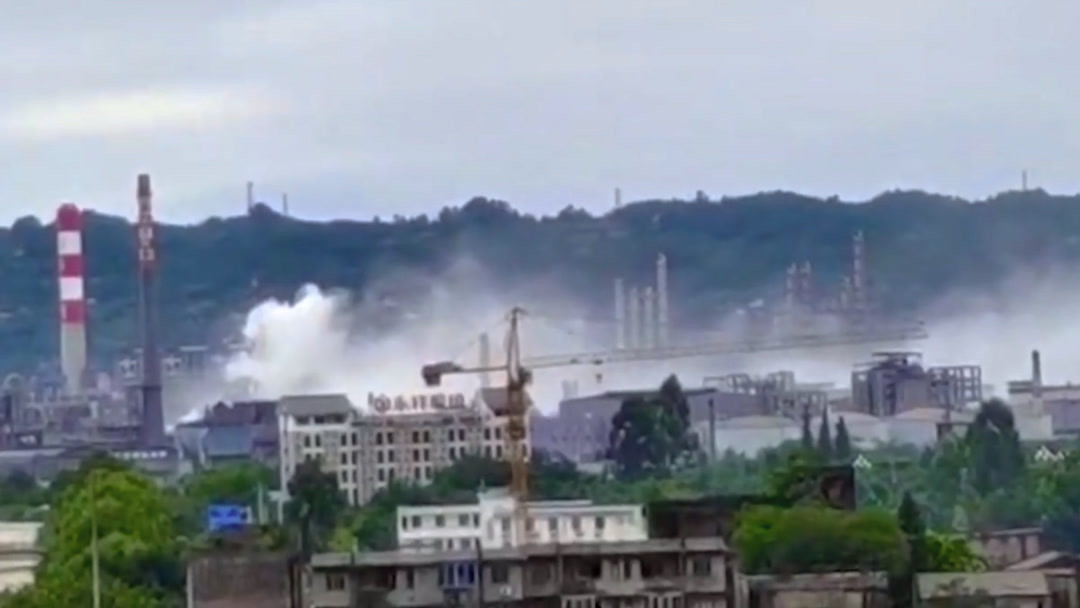 四川乐山再通报刺激性气味:有少量氯化氢的气雾散发