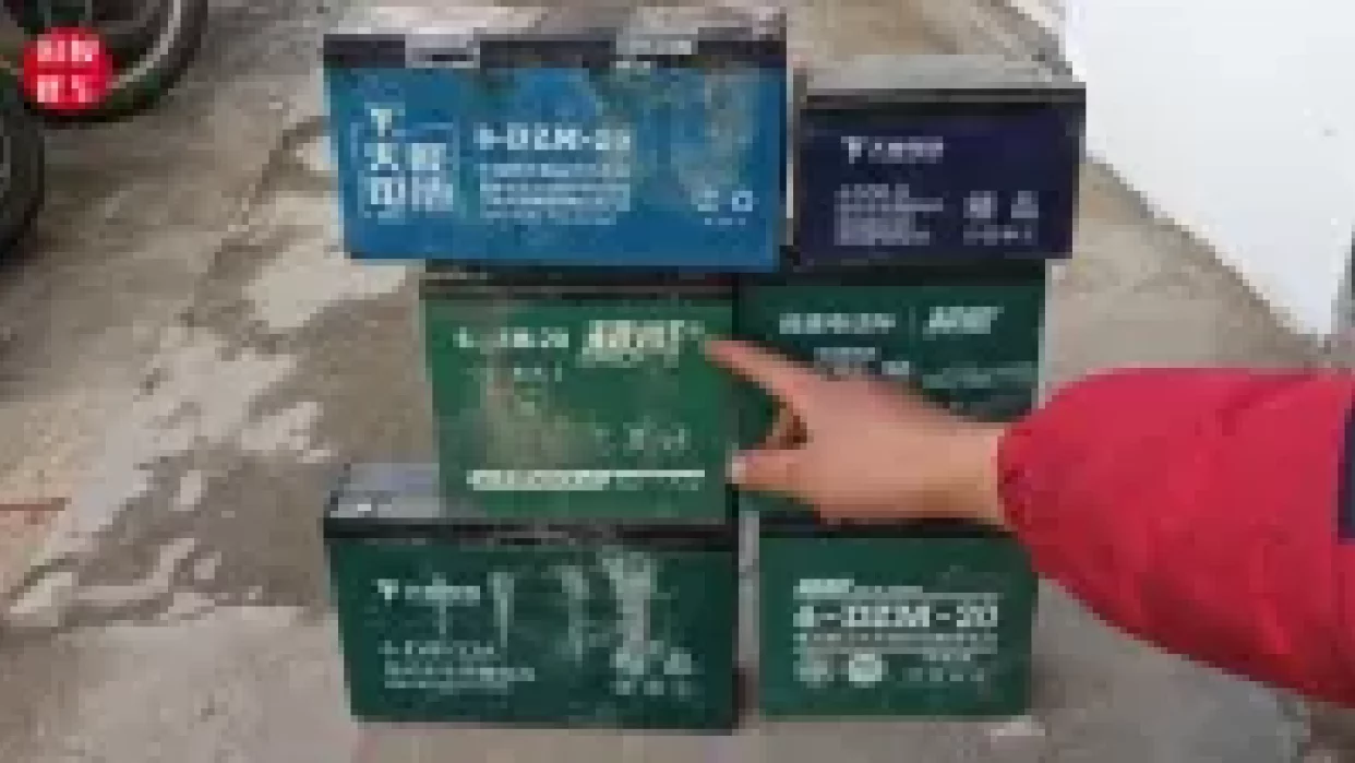 现在换一组电动车电池多少钱?卖电池师傅说出价格别吃惊,便宜吗?