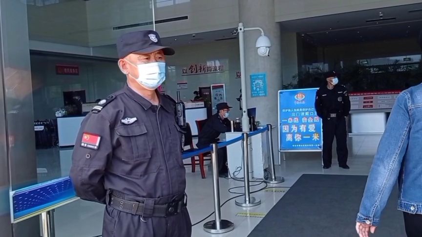 政府部门越来越规范,服务越来越好,到行政部门办业务心里暖暖的