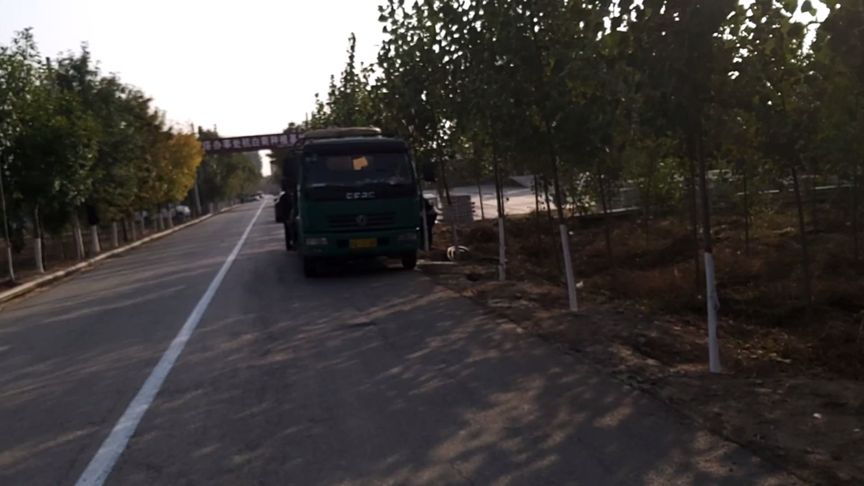 天然气管道过路顶管,协调好下面的管线