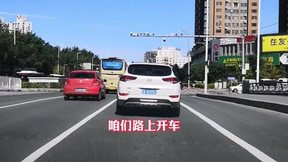 新手开车转弯五大技巧,看似简单,能做到有点困难