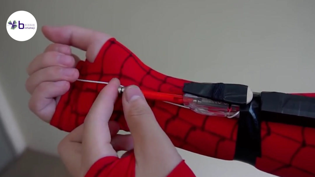 圆珠笔制作的蛛丝发射器,蜘蛛侠为啥要用科技吐丝了?