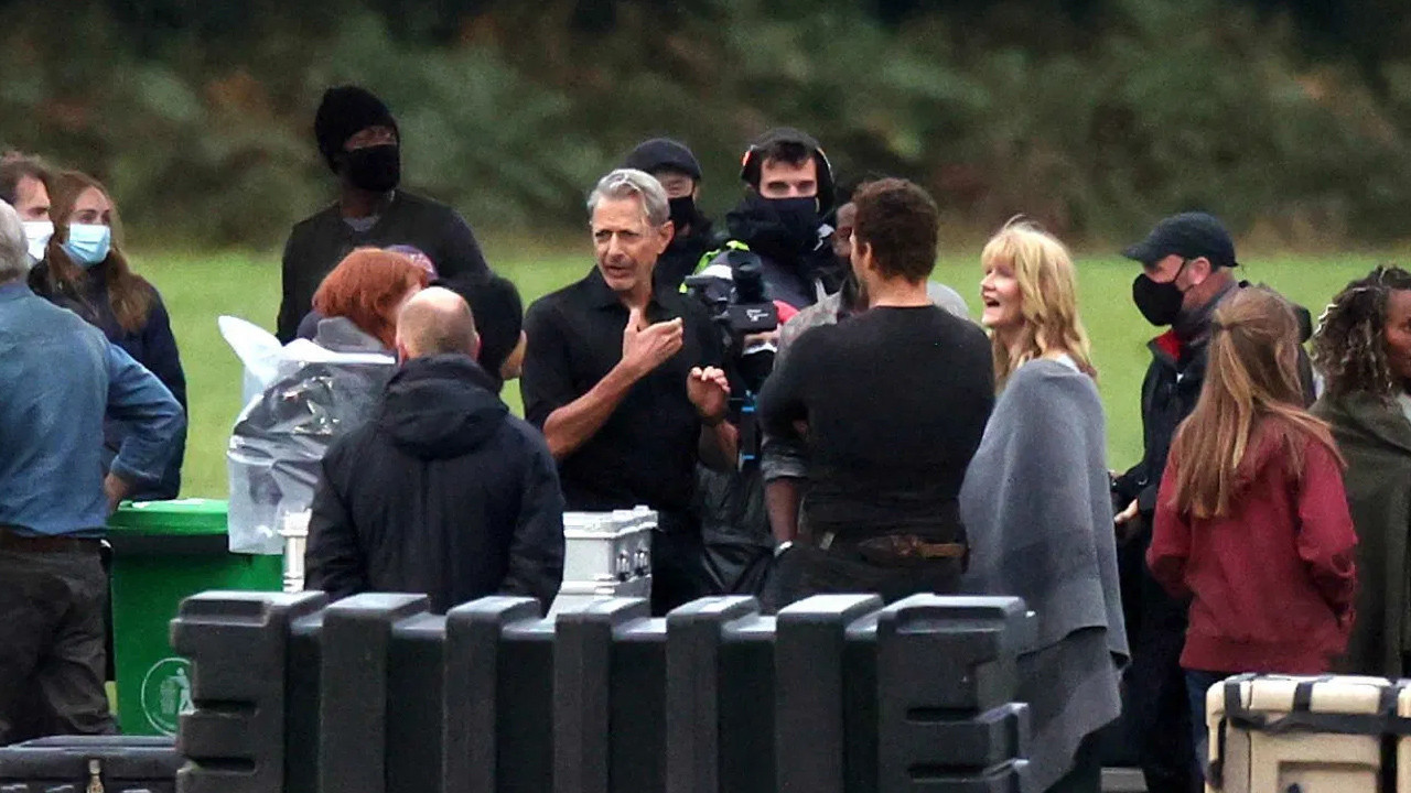 《侏罗纪世界3》一代人马聚片场,粉丝直呼回忆杀,只可惜停工了