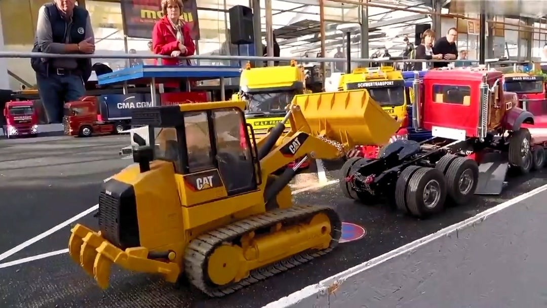 各种RC模型车的“翻车”视频,为将来的应用做出考验