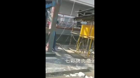 七彩贝壳外墙真石漆喷涂机