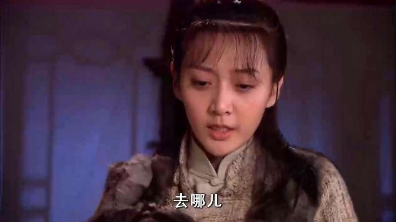 姐姐伤口发炎了,妹妹出去弄点酒给姐姐消毒,不料却被日军发现了