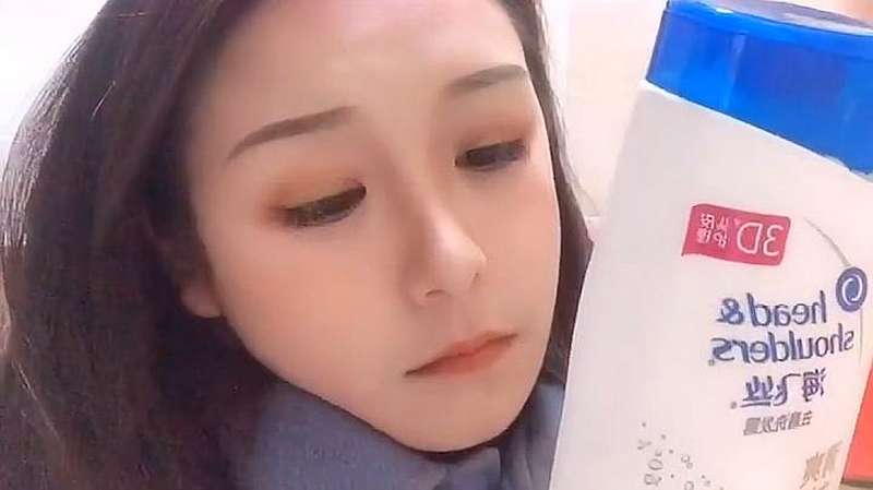 当上厕所没带手机的时候,你是否也会这样,网友:早都全看完了