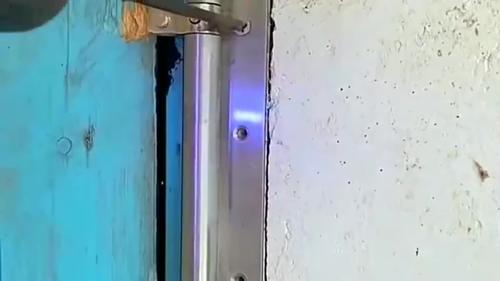 农村大哥发明的闭门器,一番展示过后,城里人保证没见过!