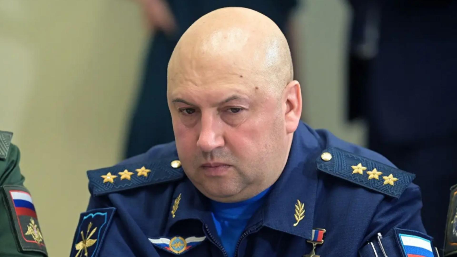 局势出现转折,俄罗斯为何突然从赫尔松撤军?俄总指挥说出原因