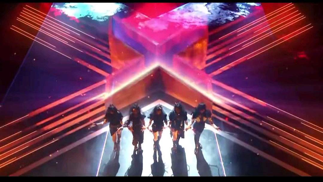 这舞台效果太养眼了