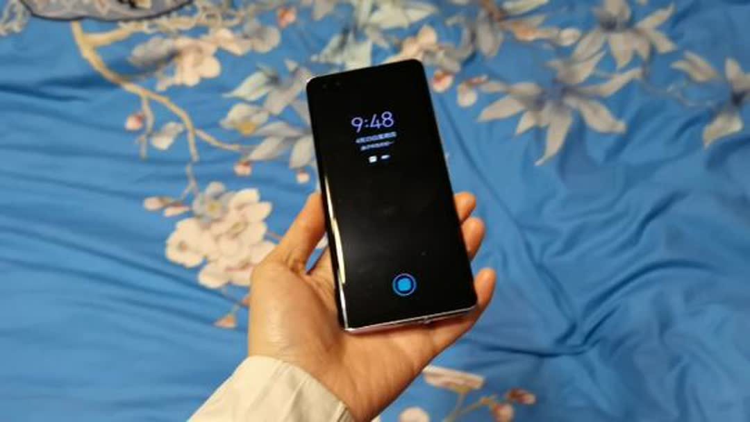 华为nova7 Pro可以空中转体十圈,你的手机能做到吗?