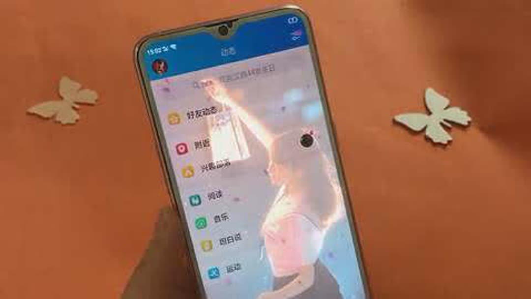 QQ微信更新了“美化主题”,打开手机的这个功能就你设置!