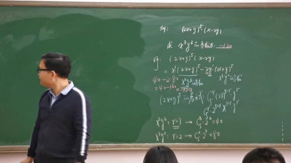 离散型随机变量及其分布。