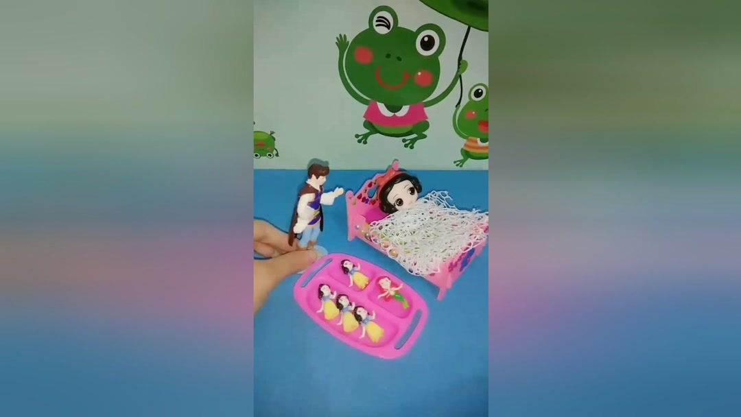 玩具:白雪公主生了四胞胎,多了一个谁的宝宝啊(上)