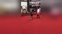 田园牧歌之小狗狗表演各种才艺