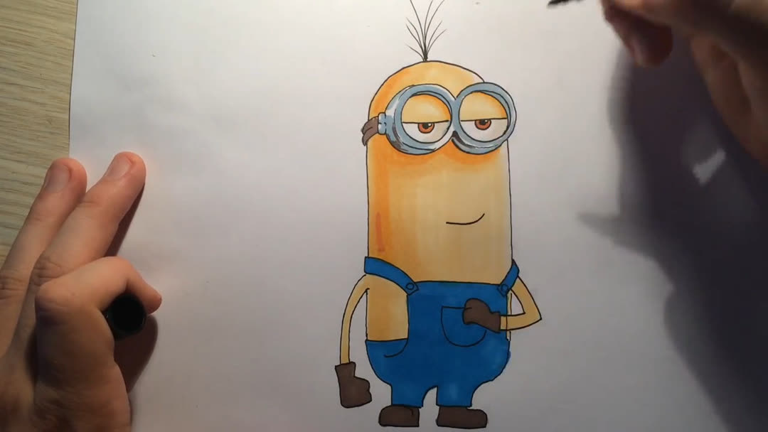 教大家怎样画卡通动漫人物小黄人可爱的凯文