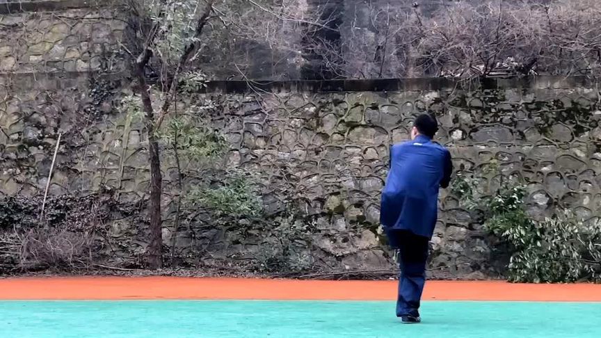 人皆知有用之用,而莫知无用之用也。——《庄子》