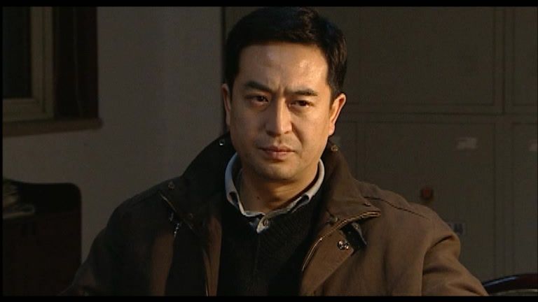 神圣使命:凭借一枚指纹,警察找到了线索,将成为破案的关键