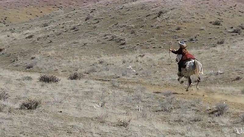 “八百里加急”究竟有多快?古人传信,官府助跑土匪让道