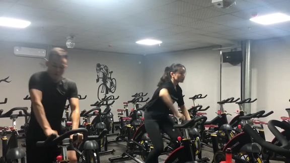 #动感单车 #囧架架囧囧架架囧 油噶拉囧,油噶啦加