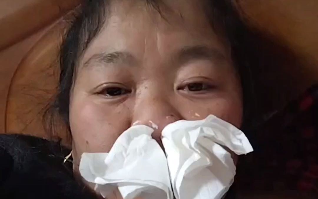 这是我羊的第五天,因为咳嗽流鼻涕半夜睡不着。我刷到一个姐妹说用...