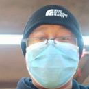 晨风吹过的沙土地 