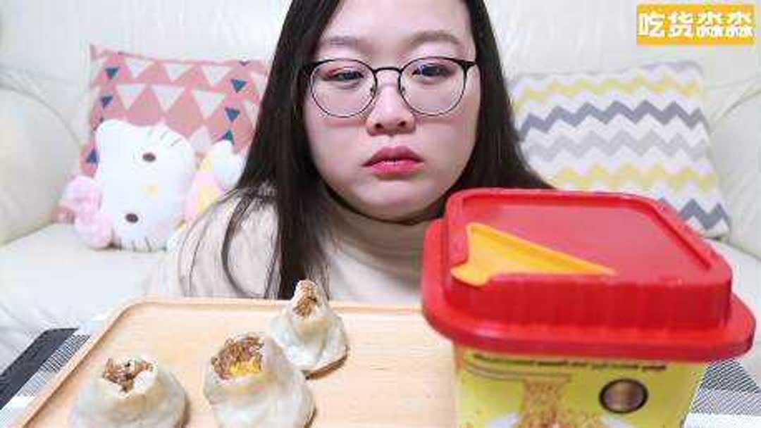 全是咸蛋黄!咸蛋黄味的烧麦真是太好吃了!糯叽叽又弹性超足!