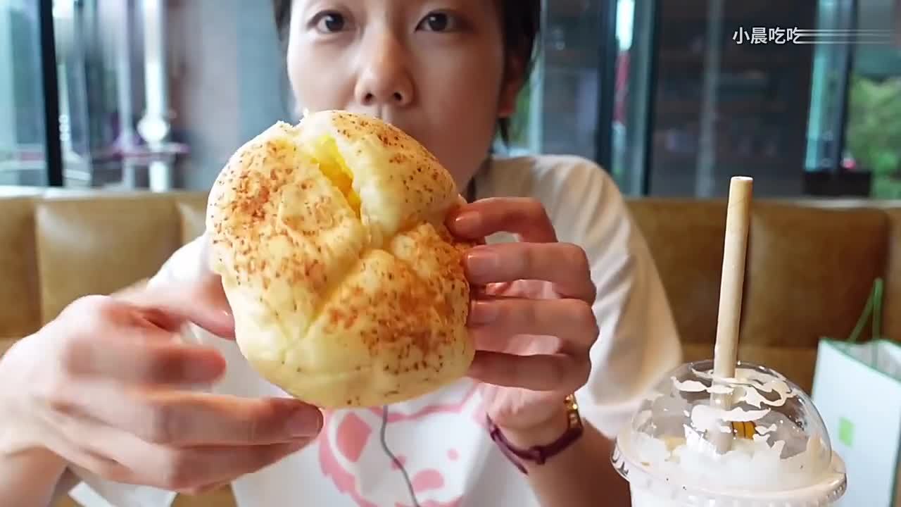 全家便利店初体验?!面包面包我爱面包!