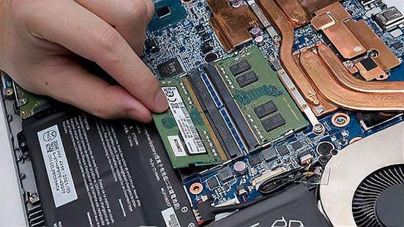 电脑硬盘全装固态和装固态又装机械有什么区别?为什么?