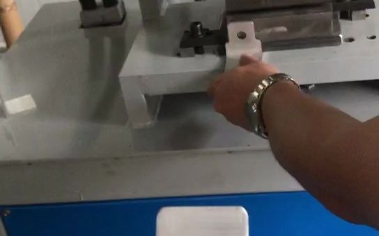 铝合金冲孔 你觉得没有见过的小配件你们谁能说出它的名字出来! 你叫...