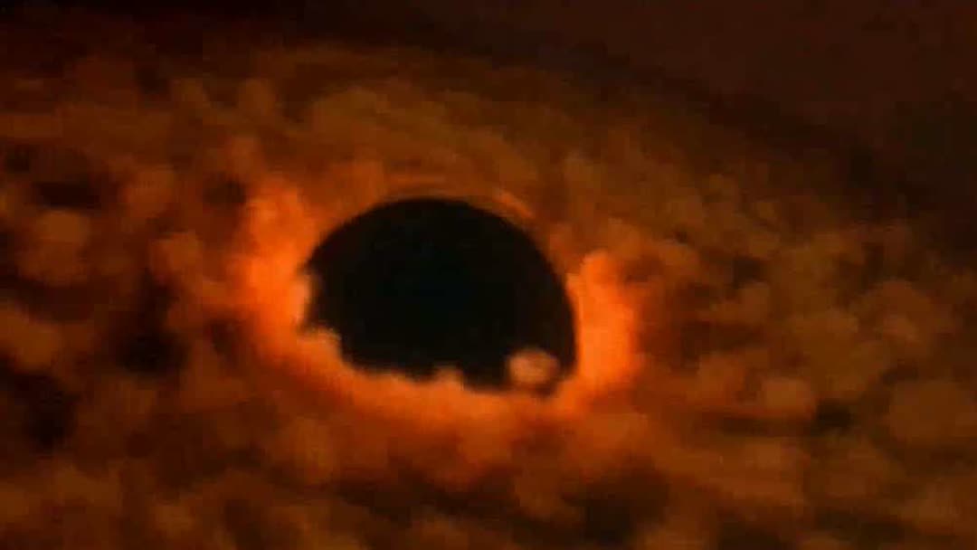 最大的黑洞有多大?此黑洞堪比一个星系,但黑洞上限或是整个宇宙