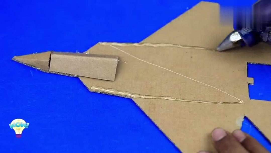 纸壳设计一款飞机模型,益智又好玩,喜欢的可以试试