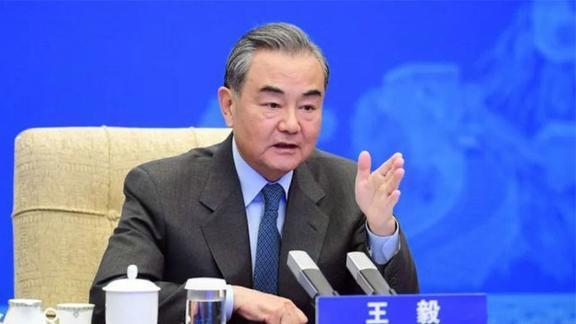 霸气!王毅同日本外相通电话,当场震撼发声:不要把手伸得太长了