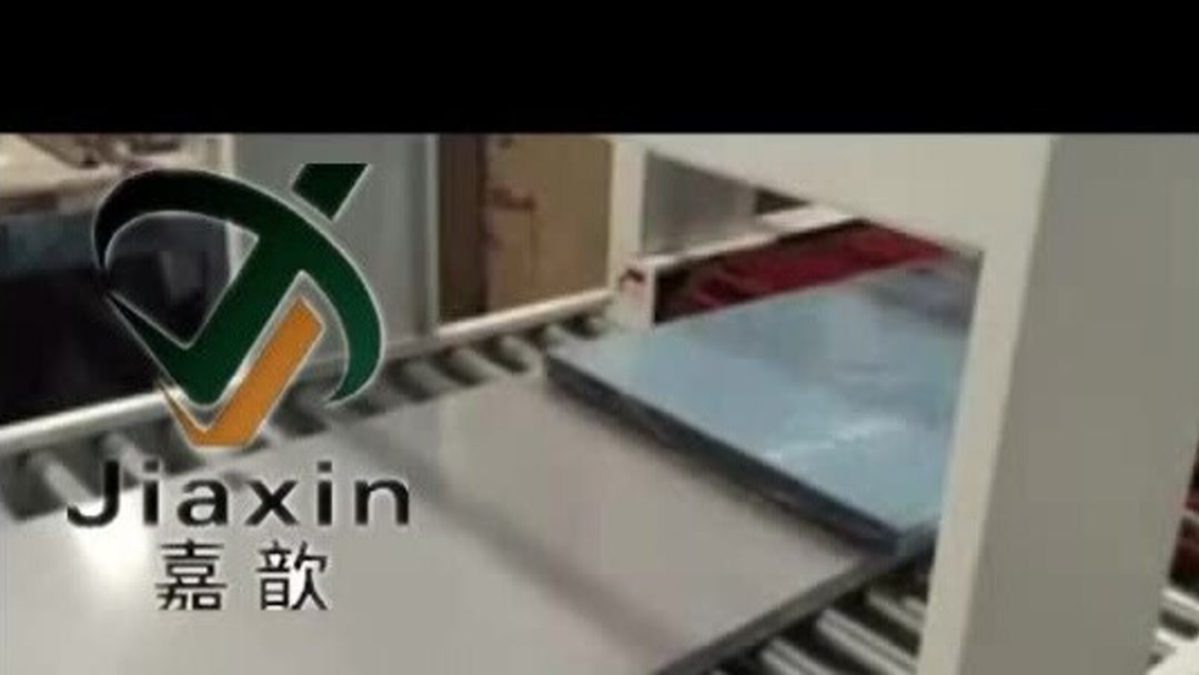 上海嘉歆木门热收缩膜包装机 全自动套袋包装机