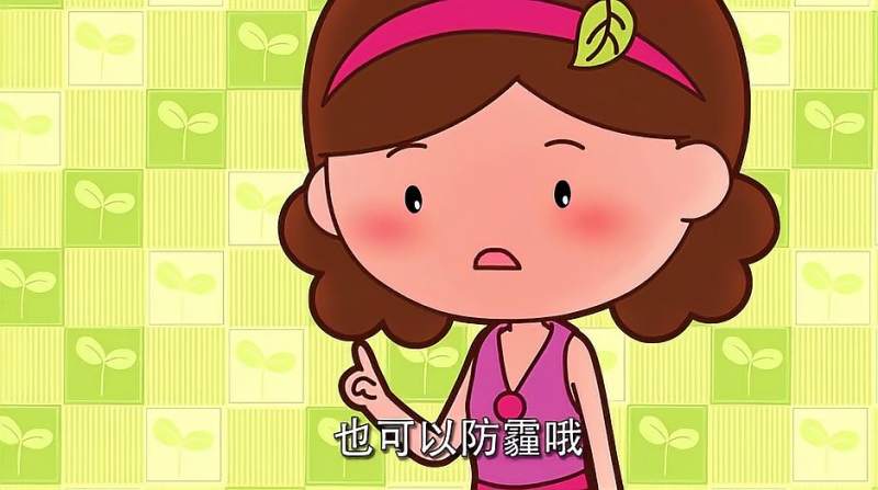 可可小爱:妈妈一说吃水果,孩子们赶紧跑过去,一手一个!