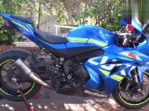 给铃木GSXR1000换上SC排气管, 拧一把油门后才知道区别有多大!