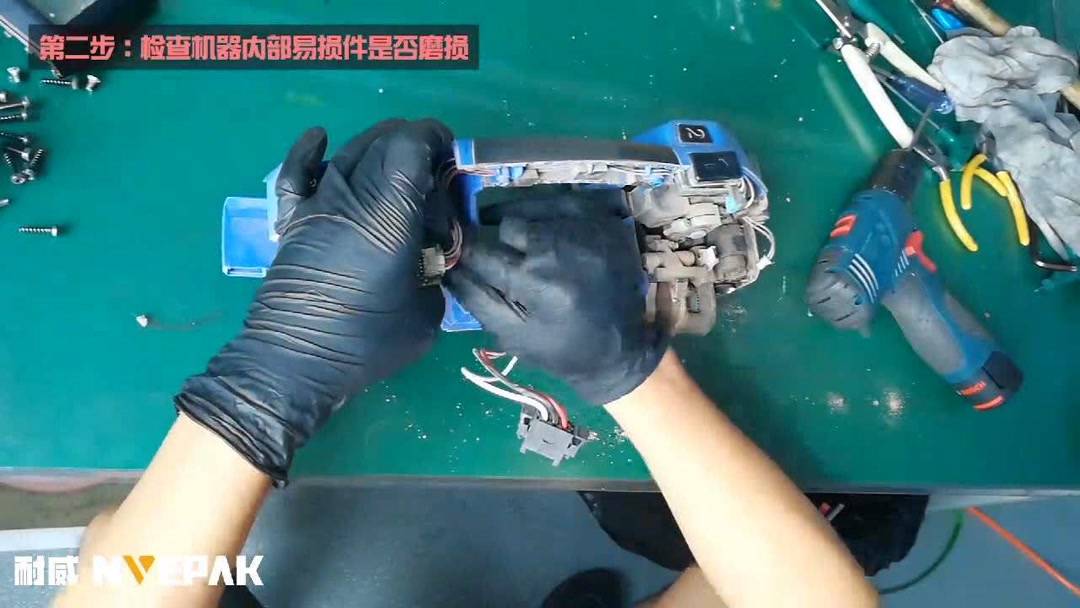 or-t260电动打包机保养维修视频,电动打包机内部零件清洁视频