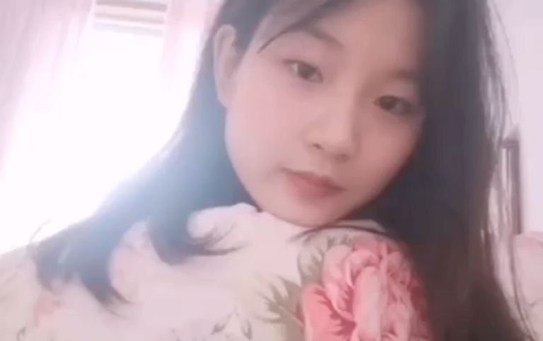 单身大学生测塔罗牌真会破防 ,不可取