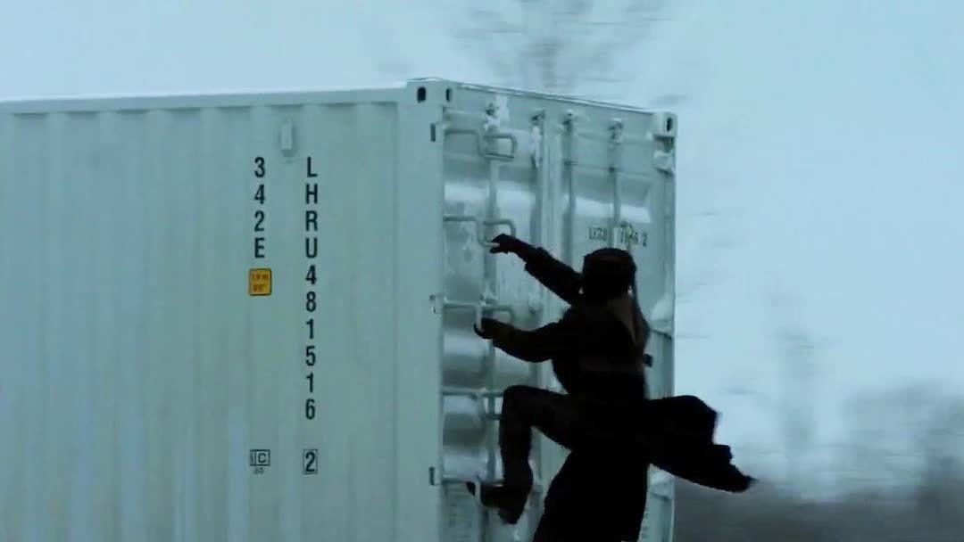 混剪/血族:核组件缺失只能冒险劫取,谁料途中困难重重