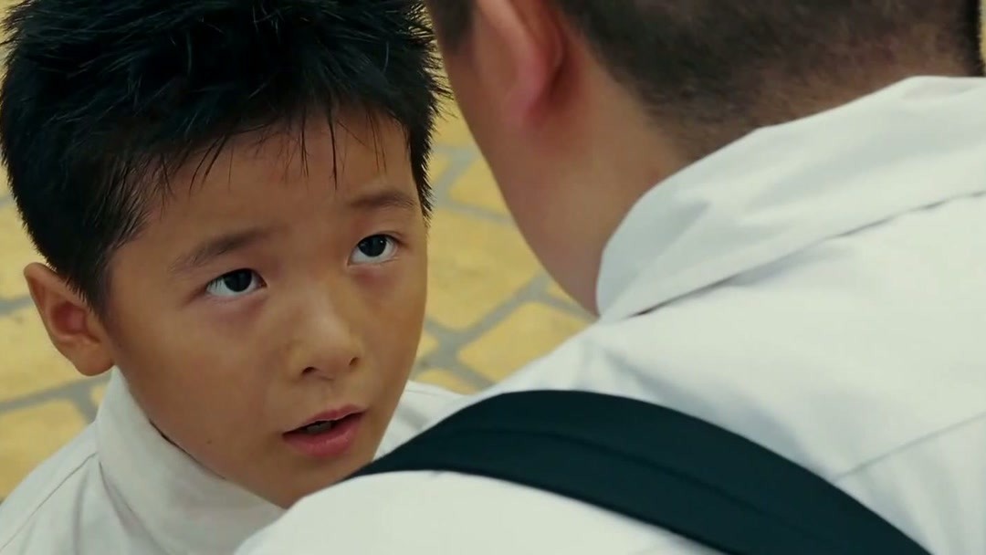 孩童世界有时候真的能反映出社会现状!