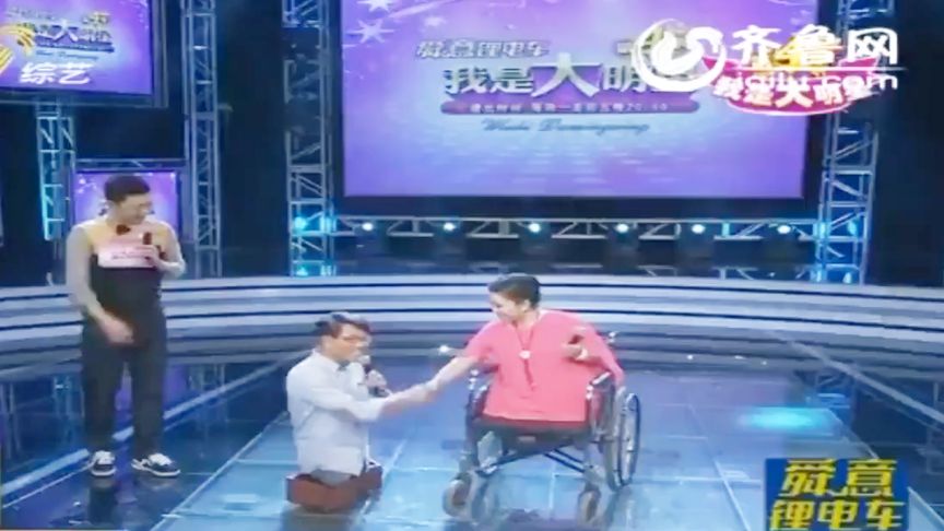 残疾大姐双腿截肢 为生活乐观的态度感动全场 献唱惊艳!