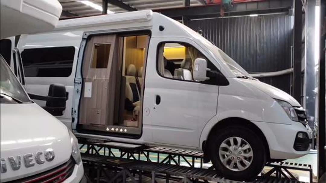 大通房车19.98万起,四个座位两张床收藏分享给大家!