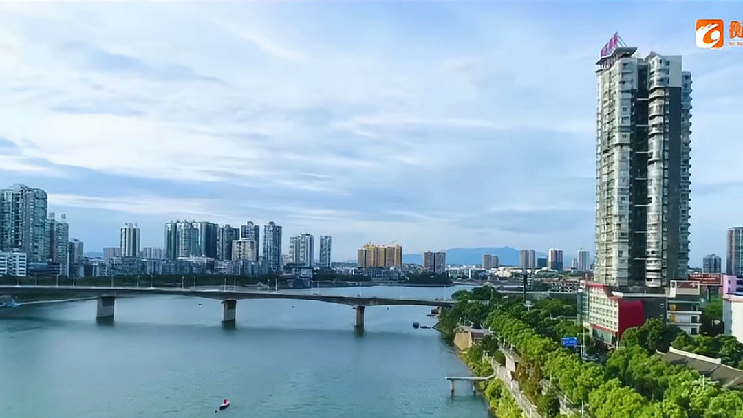 衡阳《政府工作报告》绿色“画笔”描绘最美地级市
