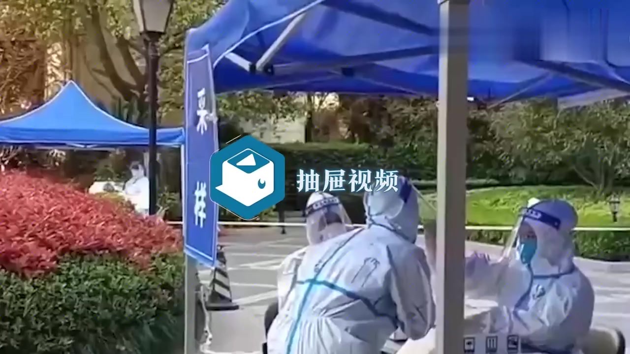 浦东通报封控小区2店铺擅自开门营业:予以行政处罚