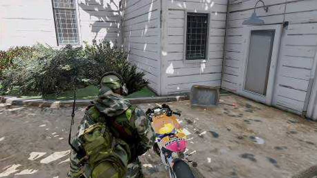 战术小队模拟器:一个新人狙击手 到处咨询路人哪里是狙击点搞笑