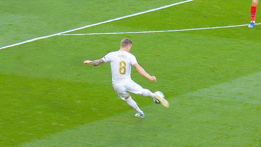 现代足球大师不多了,但你能从他的身上,看到传控的真髓