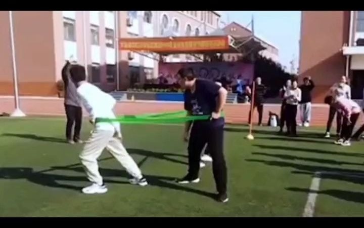 126. #趣味运动会 #记录校园生活 #拓展训练 #东南西北跑 大哥绝对的...