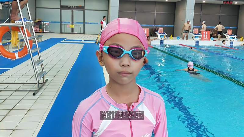 游泳的技巧与方法,水中自救,落水后正确的自救方法