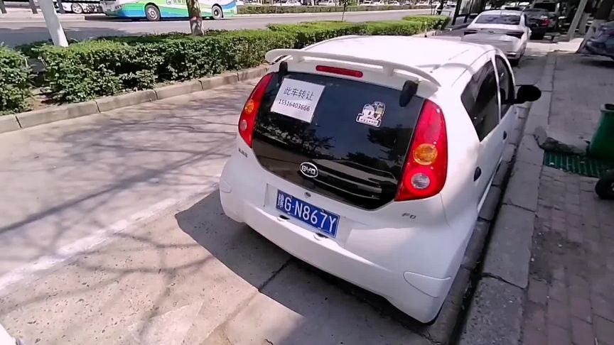 印象里教练说开手动挡要先给油门干到底然后点火松手刹挂挡?