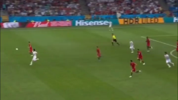 ...%足球解说 %足球 2018年世界杯小组赛,葡萄牙vs西班牙,上半场c罗靠...